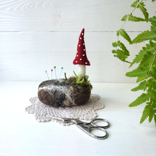 Needle Pin Cushion - Etsy