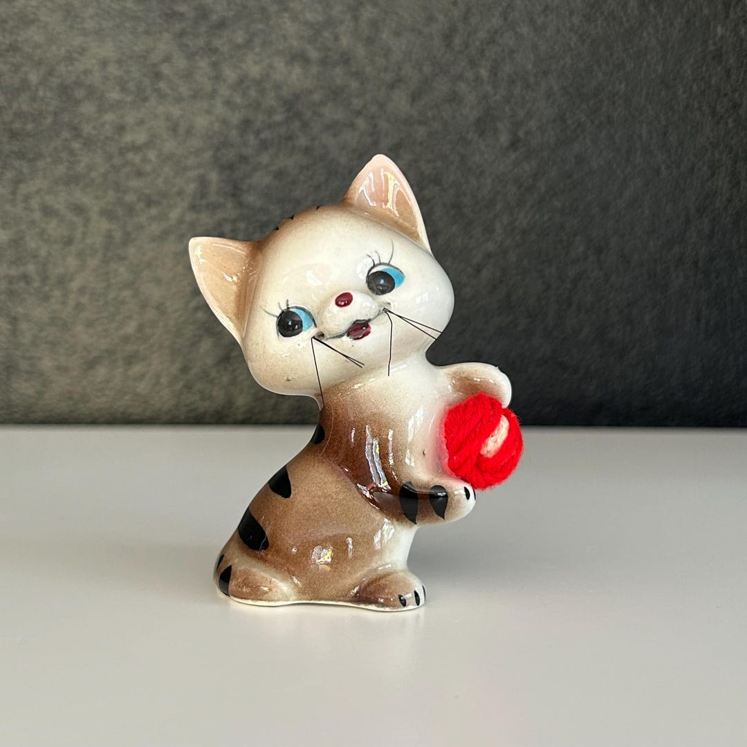 Vintage Kitschy Kitten With Red Ball of Yarn Figurine - Etsy