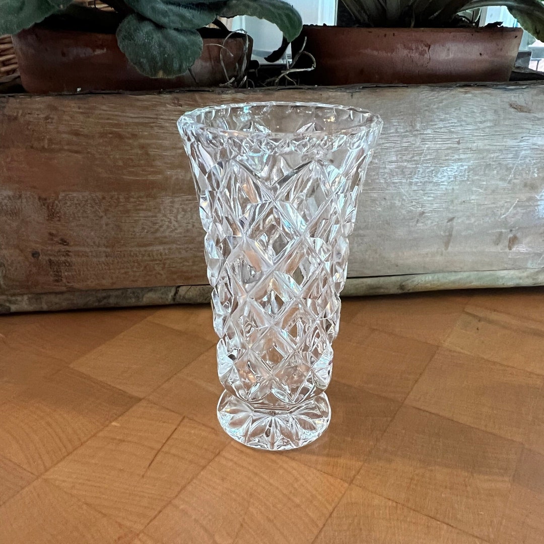 Quilted Bud Vase, Vintage Miniature Classic Quilted Pattern Bud Vase ...