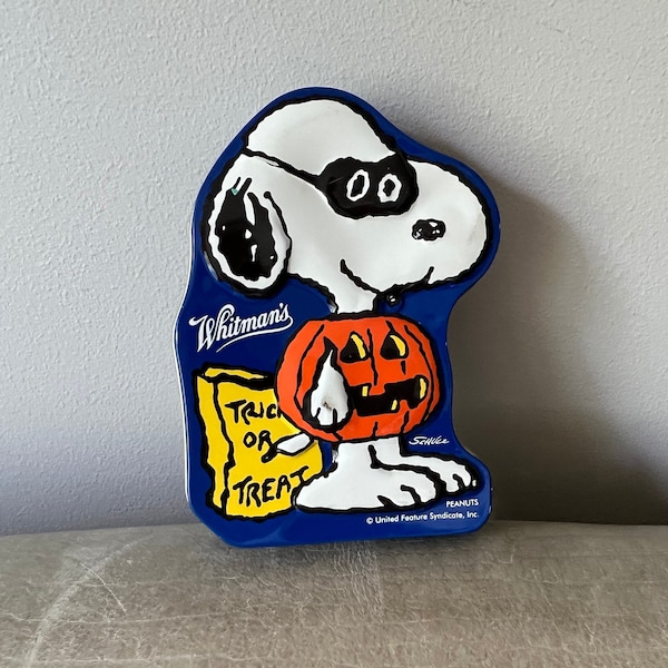 Vintage Snoopy Tin - Etsy