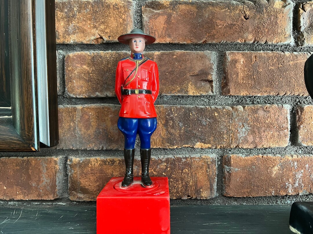 Canadian Mountie Souvenir Music Box, Discolored Base and Inoperable ...
