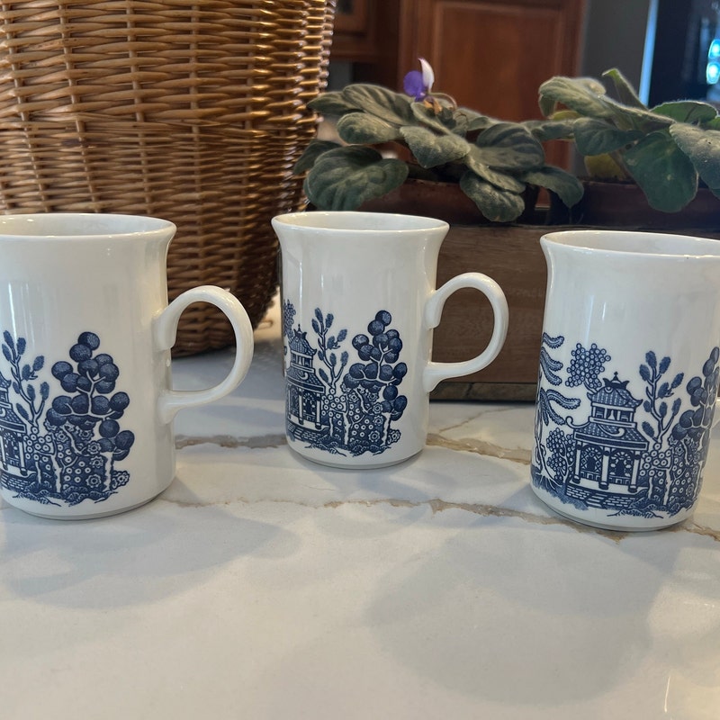 Blue Willow Mugs - Etsy