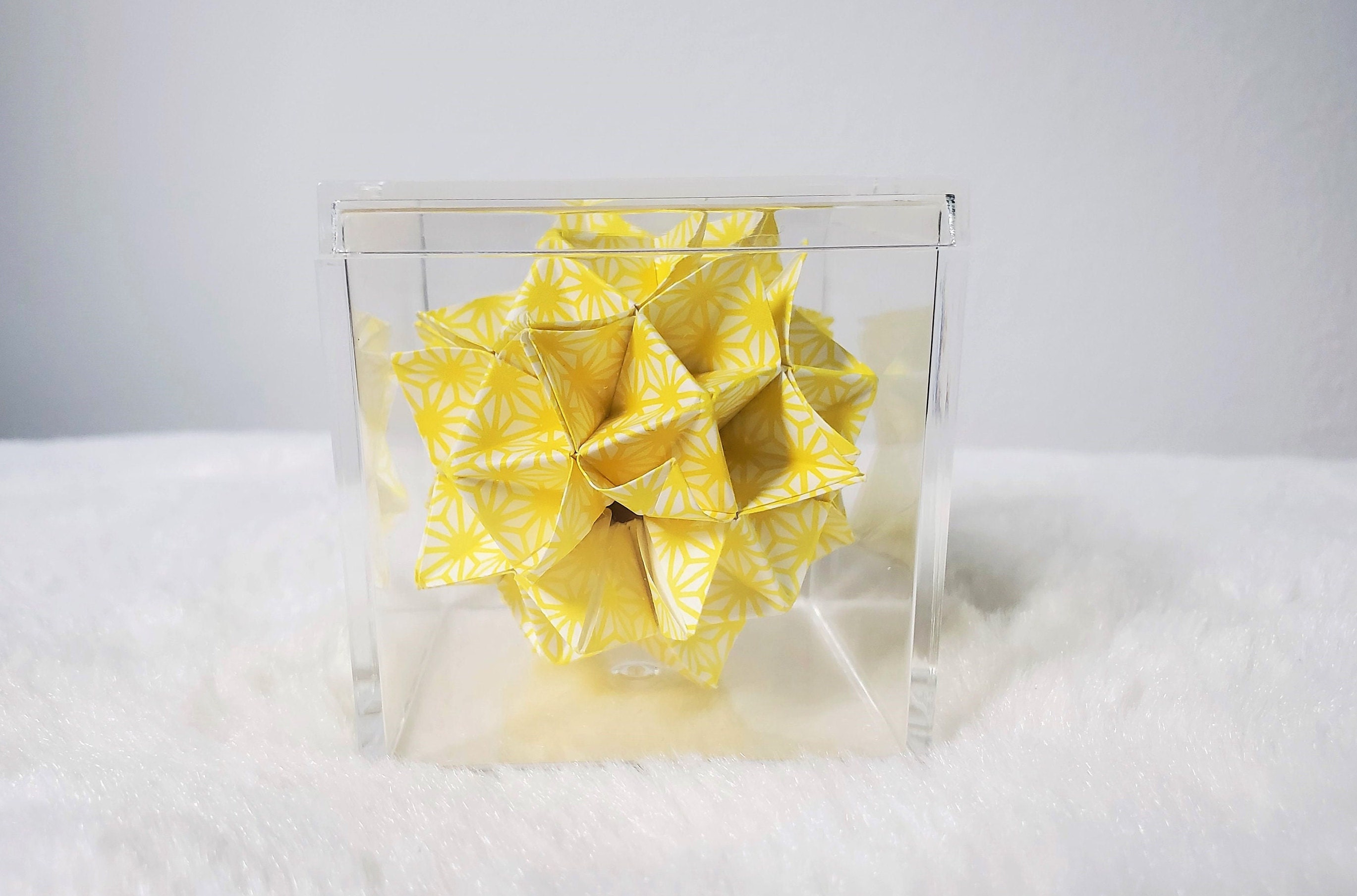 Patterned Modular Origami Figure Kusudama Ball in an Acrylic Case - Etsy