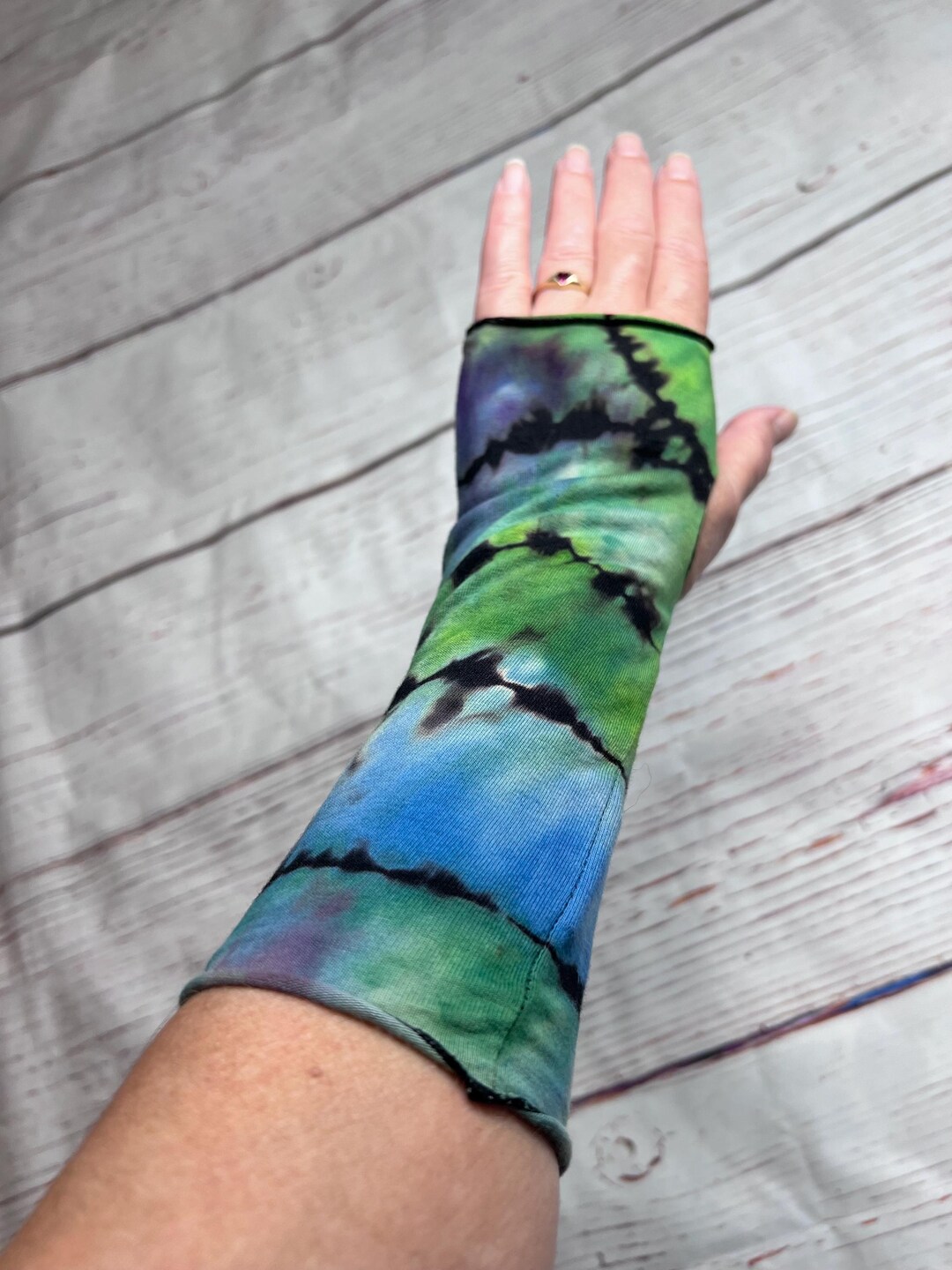 Reverse Tie Dye Wrist Warmers, Arm Warmers, Fingerless Gloves - Etsy