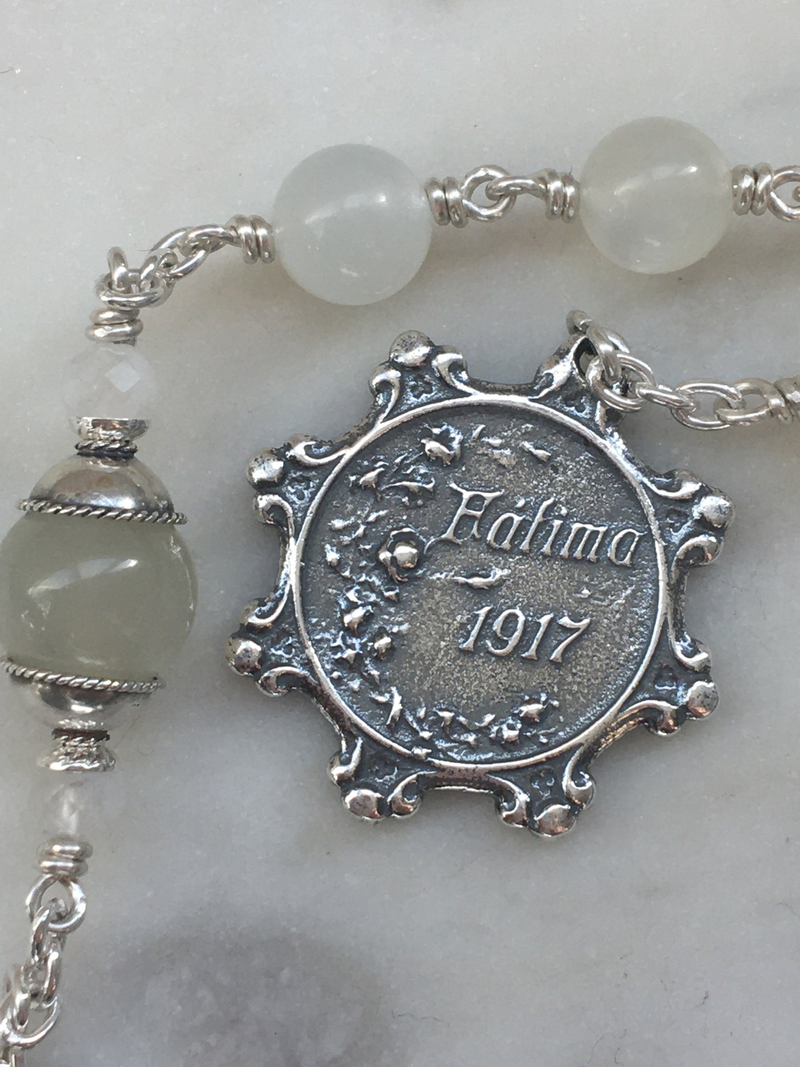 Our Lady of Fatima Tenner Moonstone Gemstone Rosary | Etsy