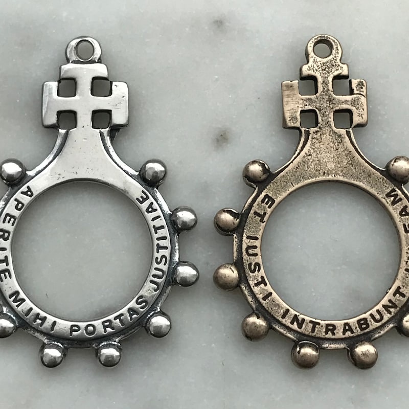 Dangling Finger Ring - Etsy