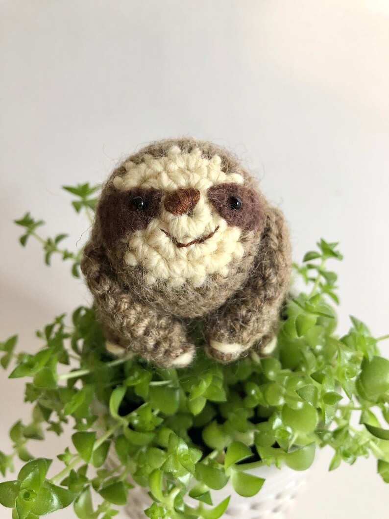 Simon the Sloth. Crochet Sloth Figurine Crochet Miniature - Etsy