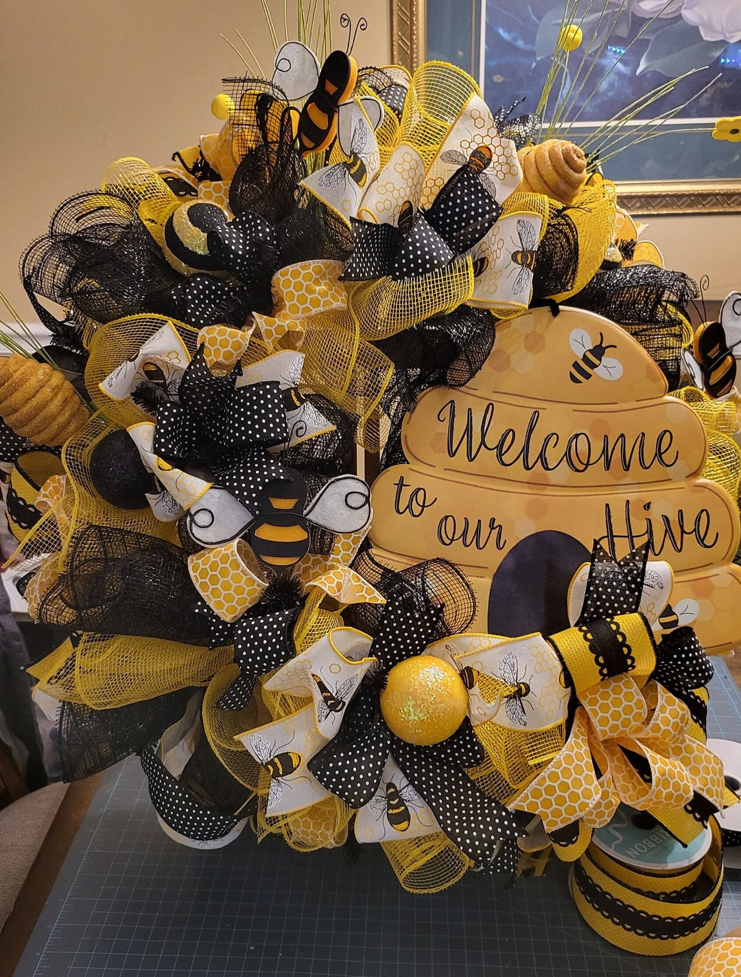 Spring Bee Wreath, Bee Hive Wreath, Summer Bee Wreath, Welcome to the ...