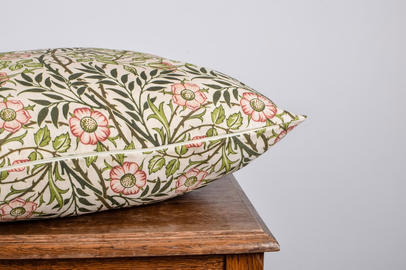 Cushion Cover, Sweet Briar, William Morris, Cushion for Sofa, Linen ...