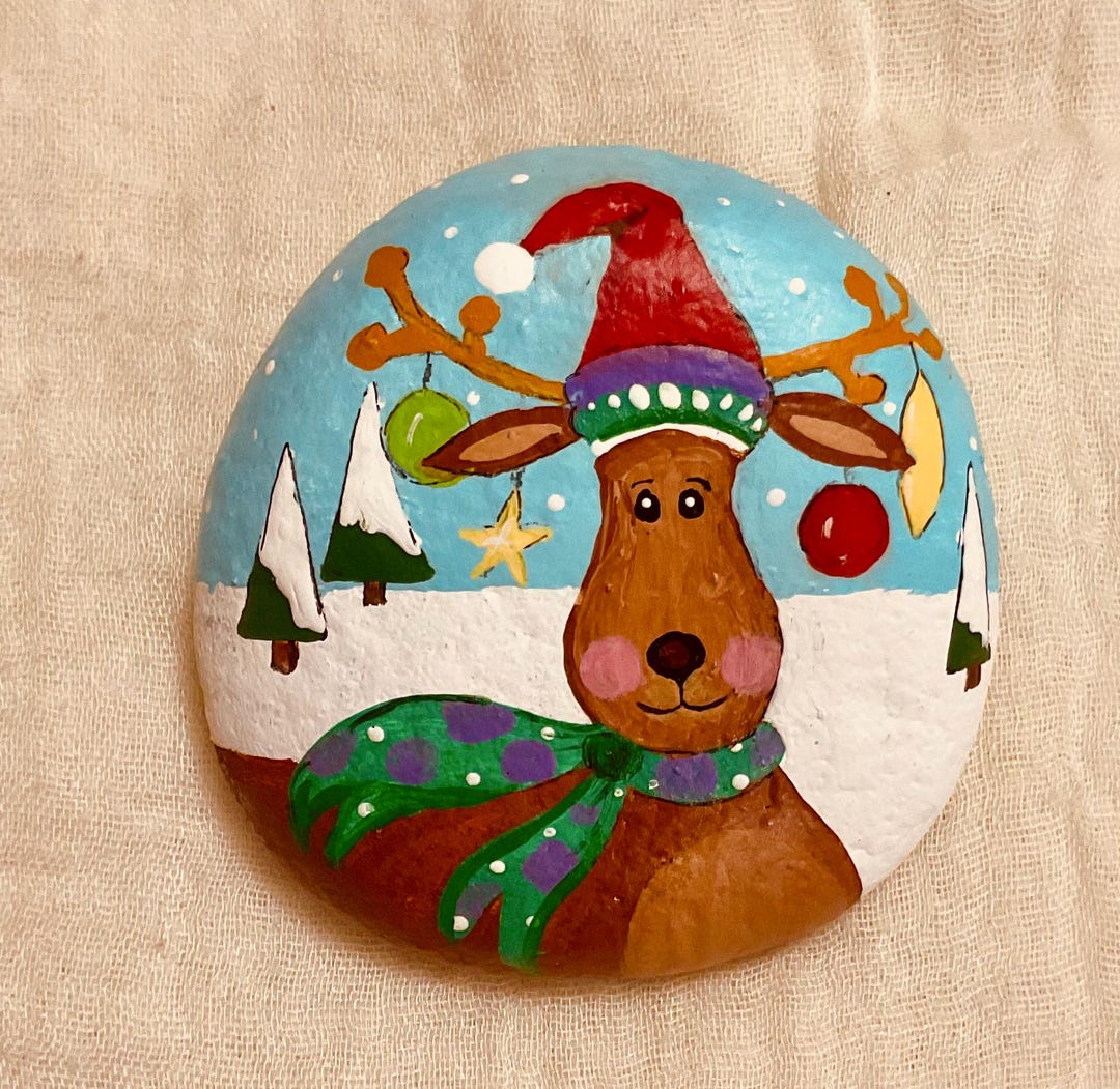 Painted Reindeer Rock Christmas Deer Stone Ornaments on Antlers ...