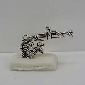 Gun Charm, Revolver Charm, Pistol Charm, Handgun Charms, Set of 5 ...