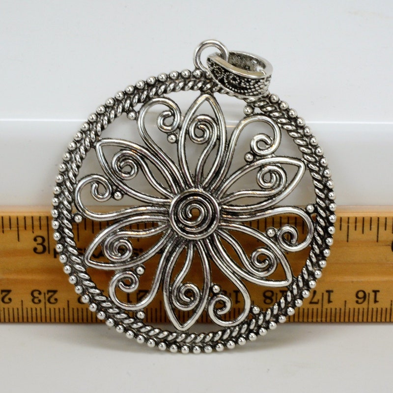 Flower Pendant - Etsy