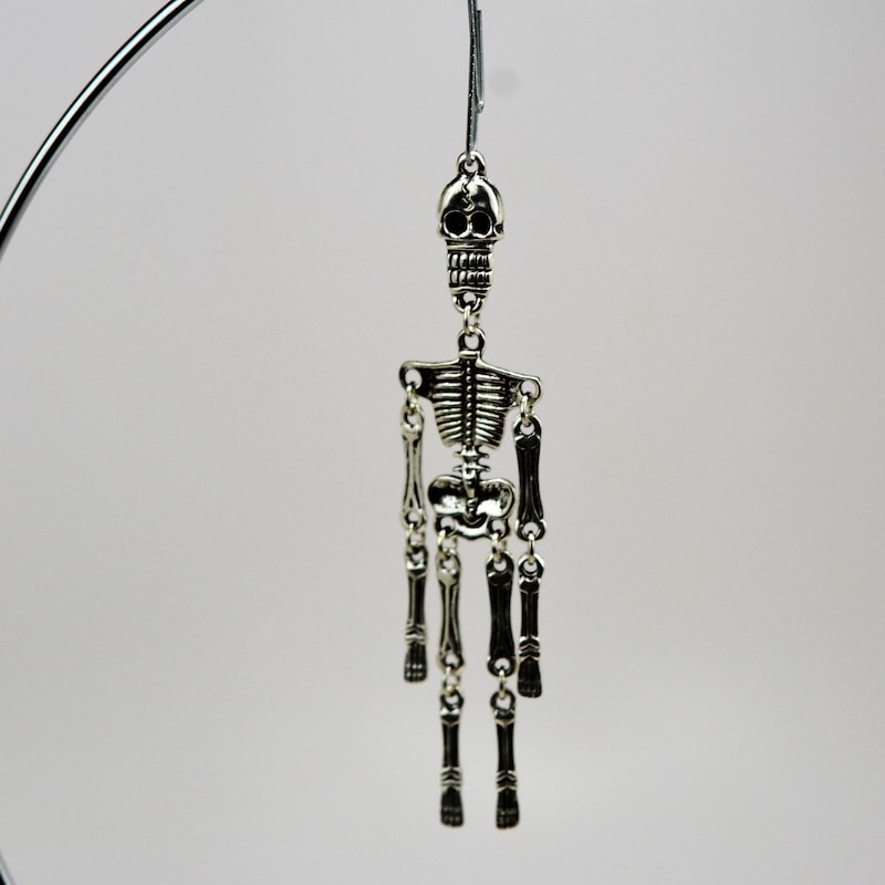 Articulated Skeleton Pendant - Etsy