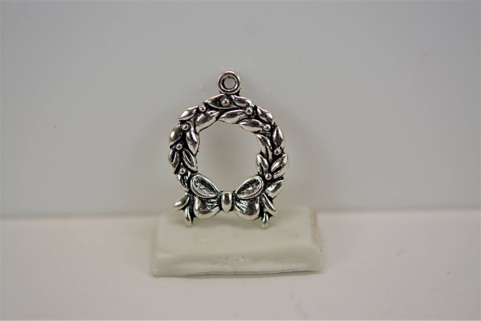 Christmas Wreath Charm Garland Charm Holiday Charm Set of 6 - Etsy