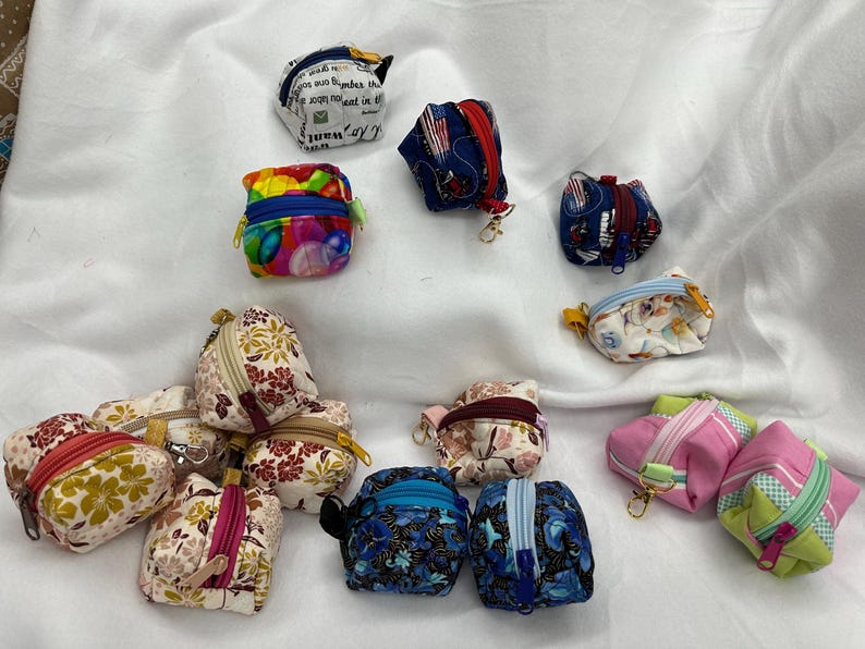Tiny Bitsy Bag: Miniature Organizer for Small Items - Etsy