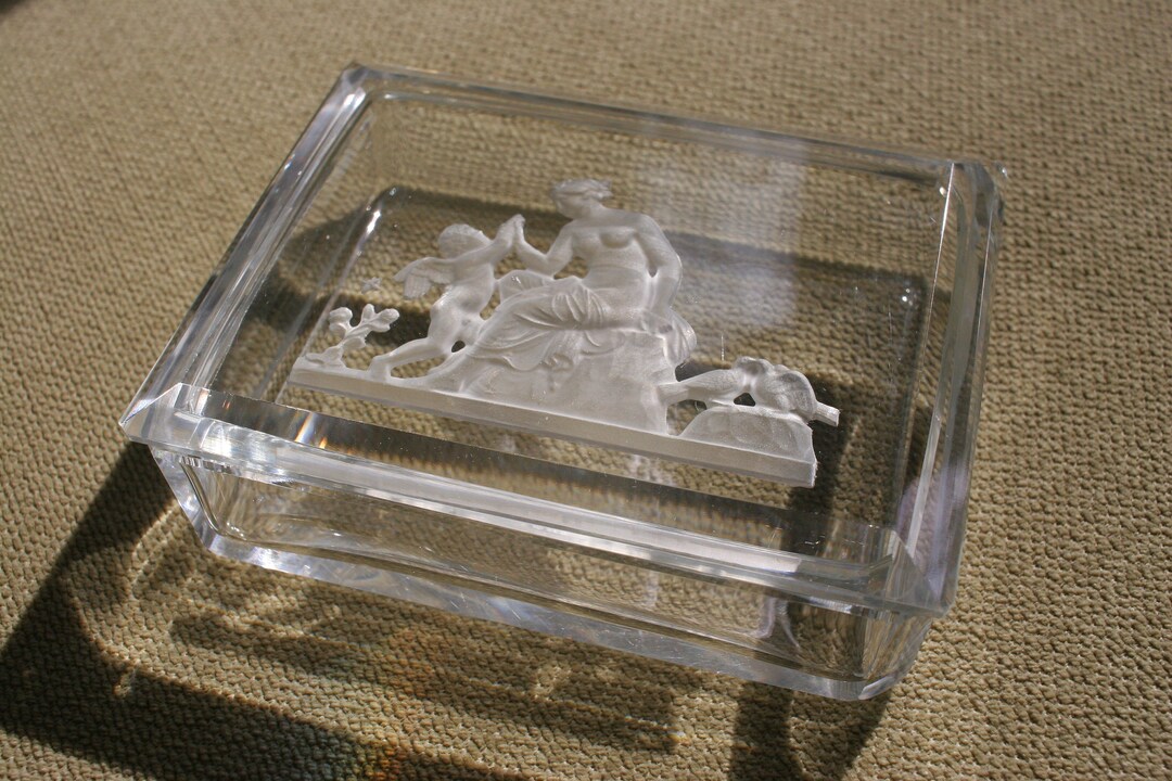 Vintage Antique Clear Crystal Box Beveled Corners / Edges With Figural Carved Intaglio Lid - Etsy