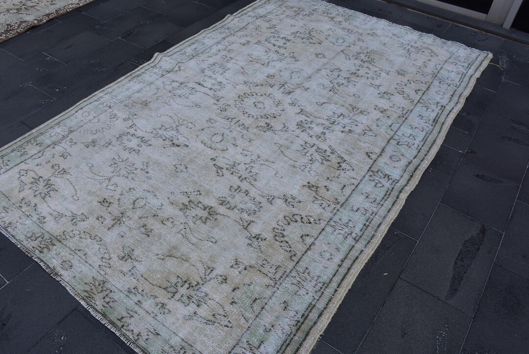 Faded Rug, Oversize Rug, Turkish Rug, Vintage Rug, 6 X 9.4 Ft ...