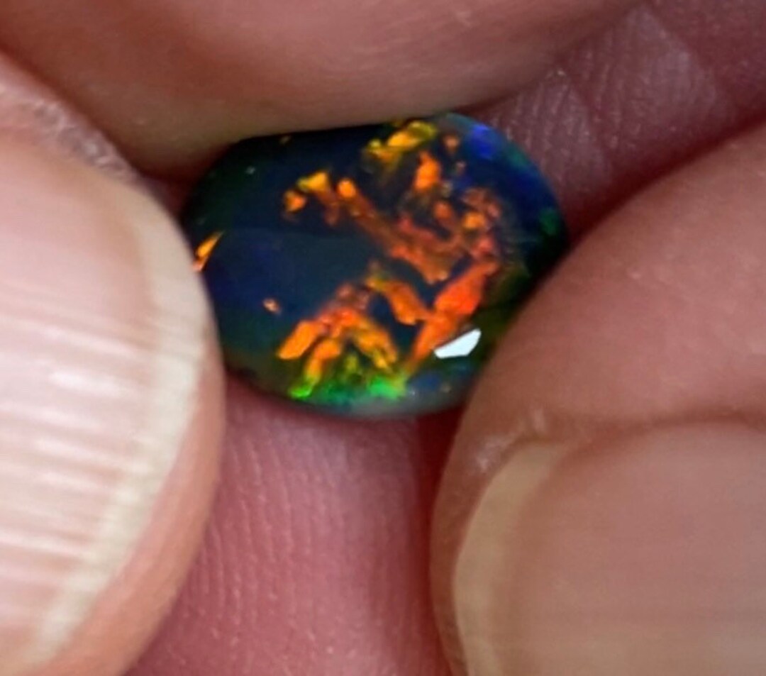 Black Opal 2.38 Carat N1 Black Opal 11.4 X 9 X 3.9 Oval, Chinese ...