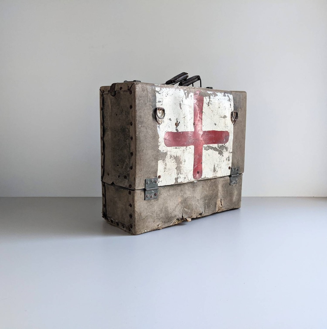 WW2 Swedish Military Medical First Aid Bag Case With Red Cross, 1940's ...
