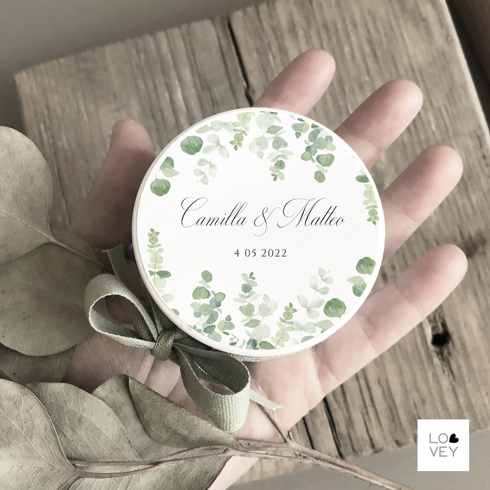 Personalized Round Favor Box: White Cardboard Confetti Box With Ribbon ...