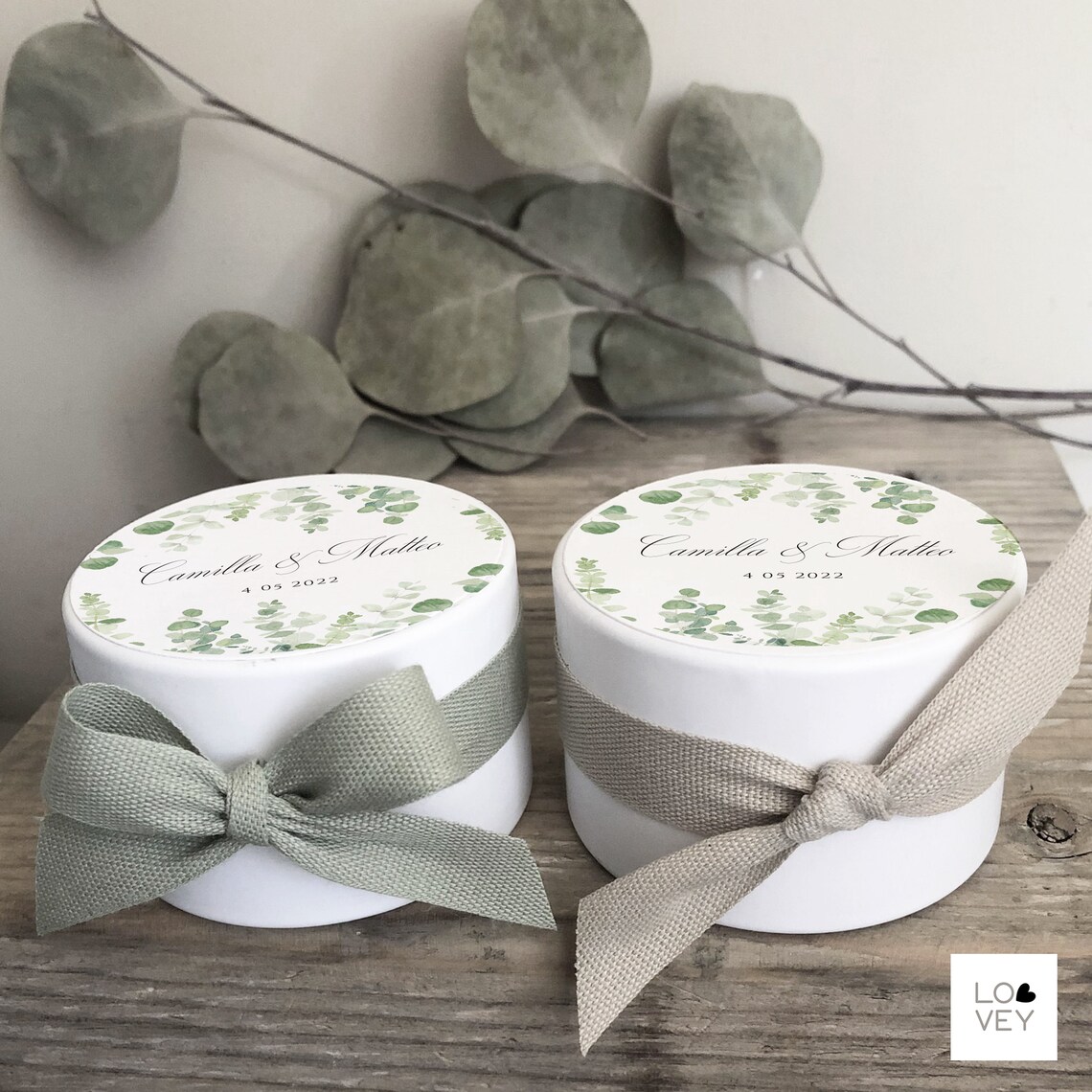 Personalized Round Favor Box: White Cardboard Confetti Box With Ribbon ...