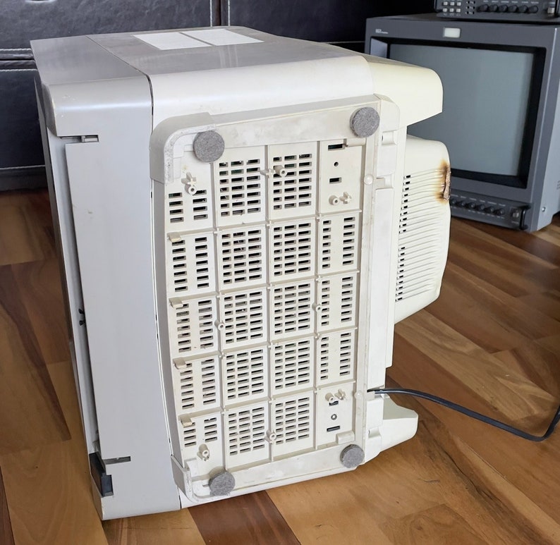 Monitor Commodore 1901 Retro Gaming CRT Amiga C64/128 Retro PC Ekran ...