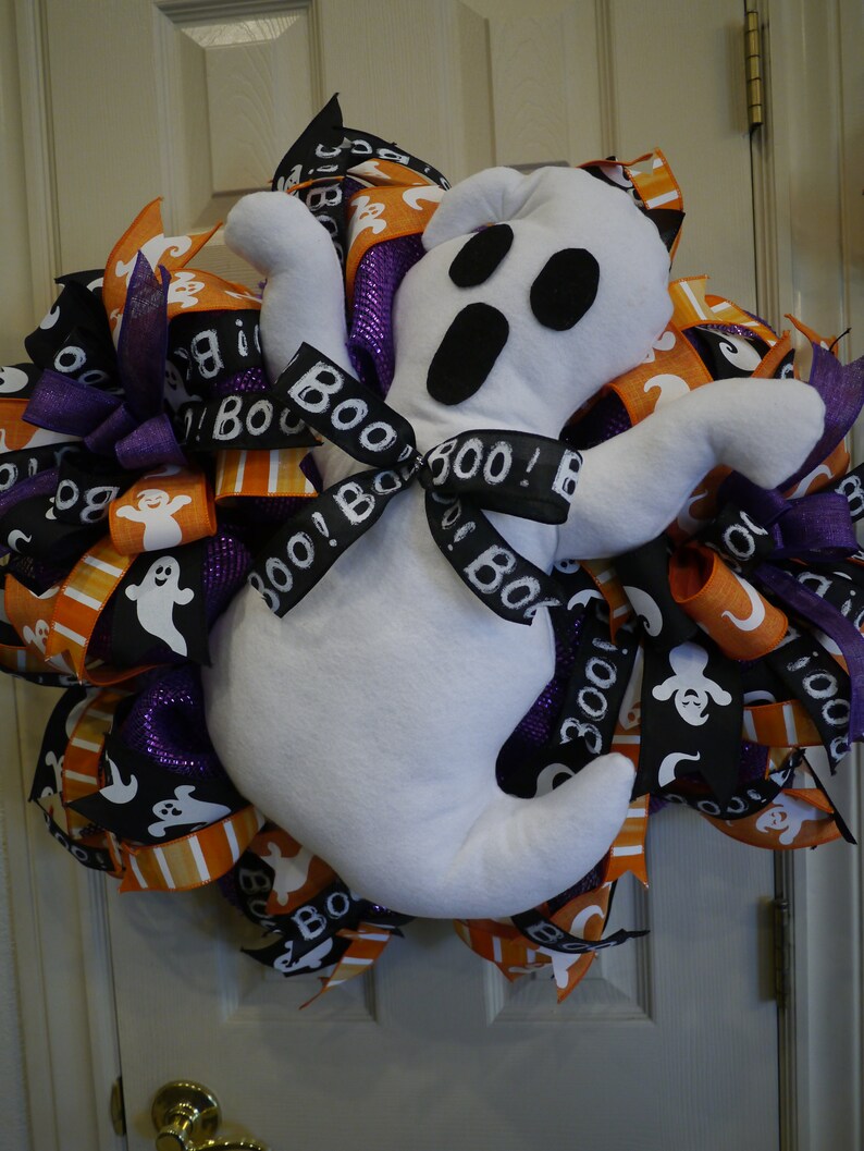 Halloween Ghost Wreath for Front Door or Porch Ghost Decor - Etsy