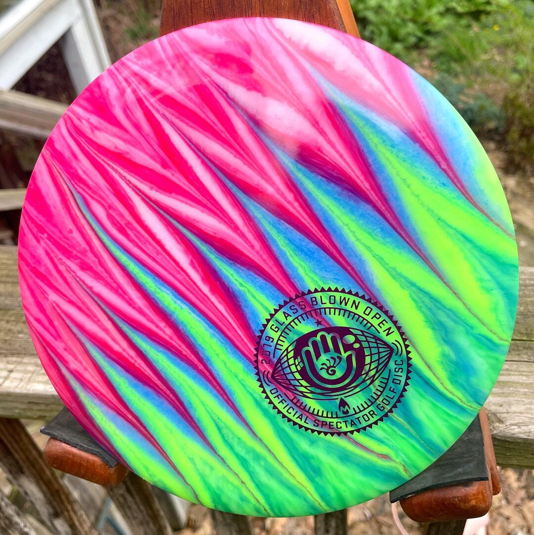 Dynamic Discs Lucid Raider Golf Disc, Custom Dyed, 175 Grams Distance ...