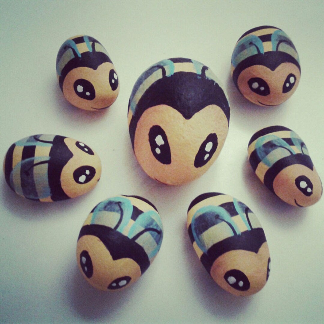 Abeja pintada en piedra de río - Etsy España