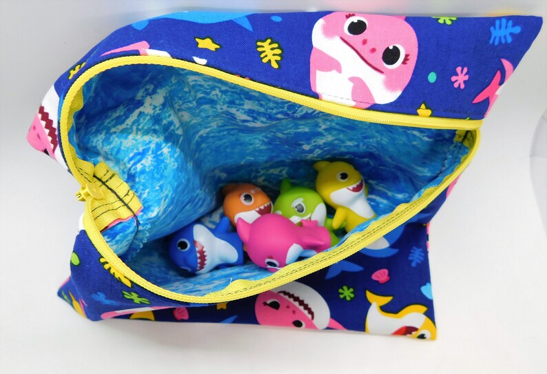 Baby Shark Zipper Pouch Bag With Keyring and Spiral Bracelet 5 Baby ...