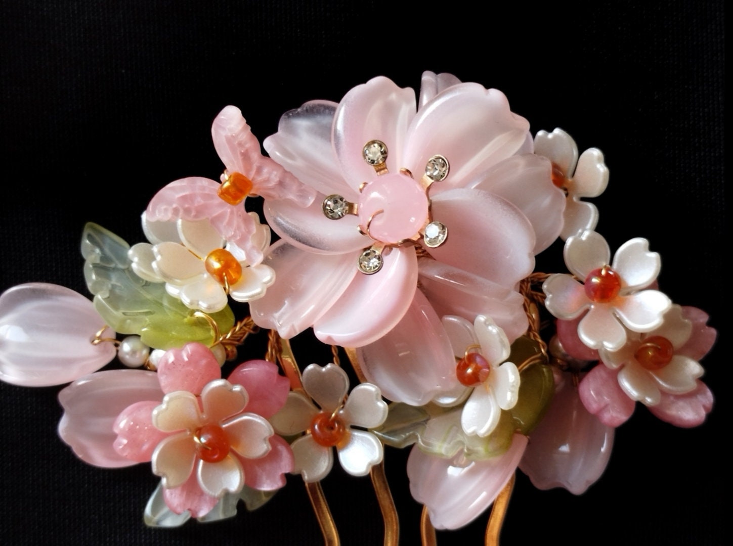 Traditional Chinese Hanfu Beaded Hair Pin / Hair Comb perfect for Hanfu ...