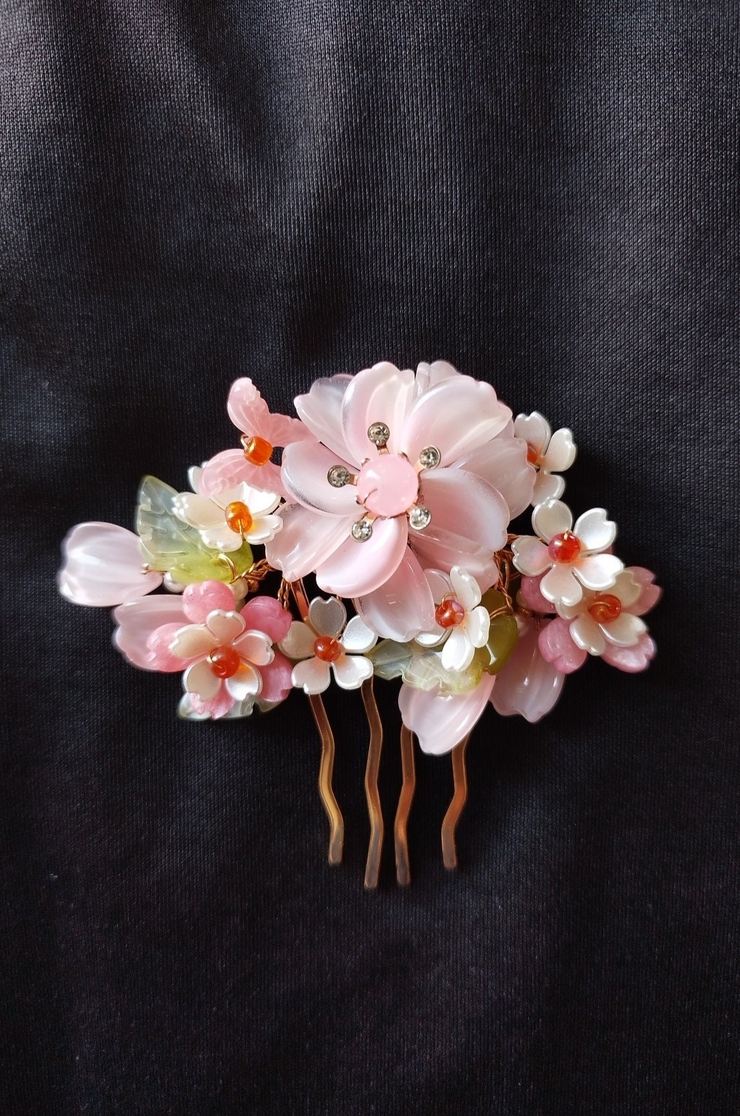 Traditional Chinese Hanfu Beaded Hair Pin / Hair Comb perfect for Hanfu ...