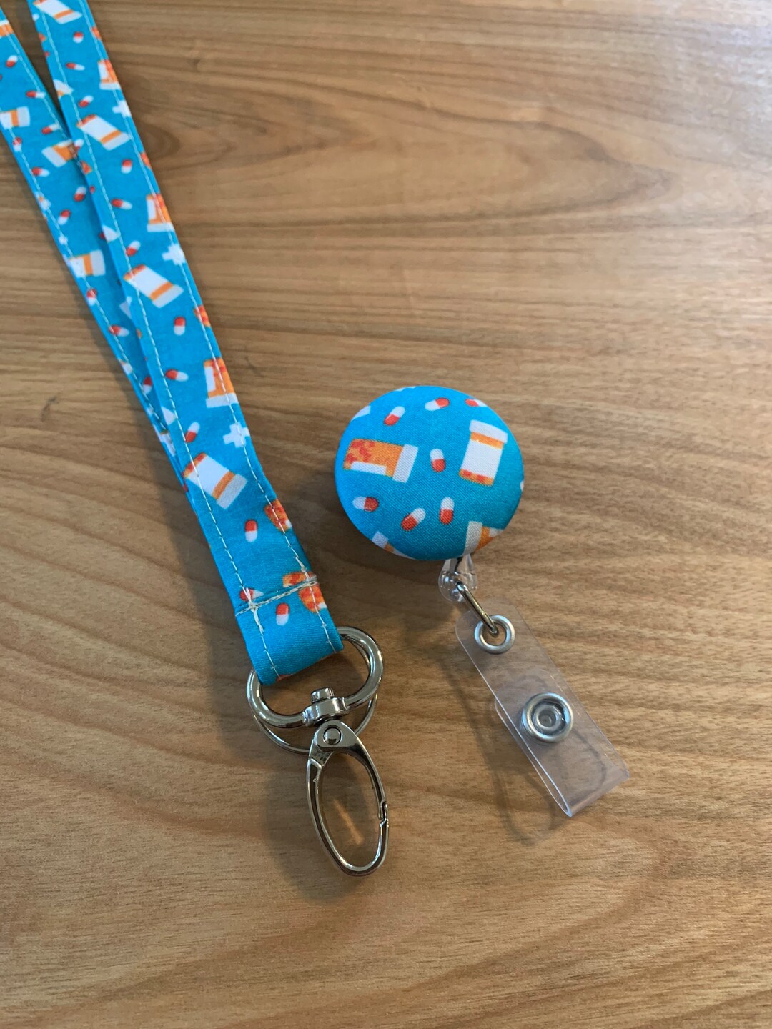 Pharmacy Tech Lanyard & Badge Reel: Pill Bottle Print, Medical Gift - Etsy