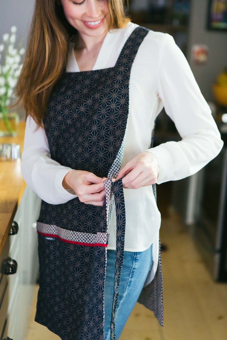 Reversible Apron for Women Navy Japanese Print Apron | Etsy