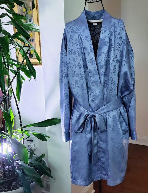 Rare. VICTORIA'S SECRET VS Blue Floral Embossed Kimon… - Gem