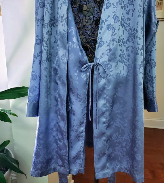 Rare. VICTORIA'S SECRET VS Blue Floral Embossed Kimon… - Gem