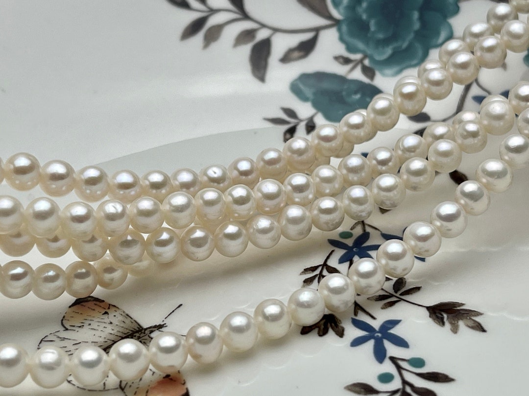 WHOLESALE 5.5-6 Mm AAA Natural White off Round Freshwater Pearls ...