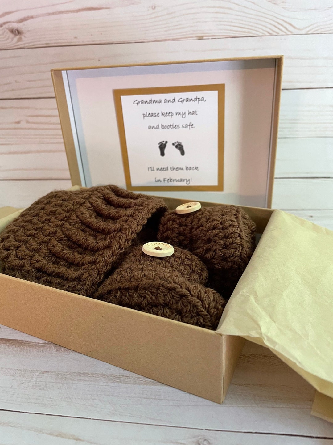 Parents Pregnancy Announcement Booties, Baby Announcement Box ...