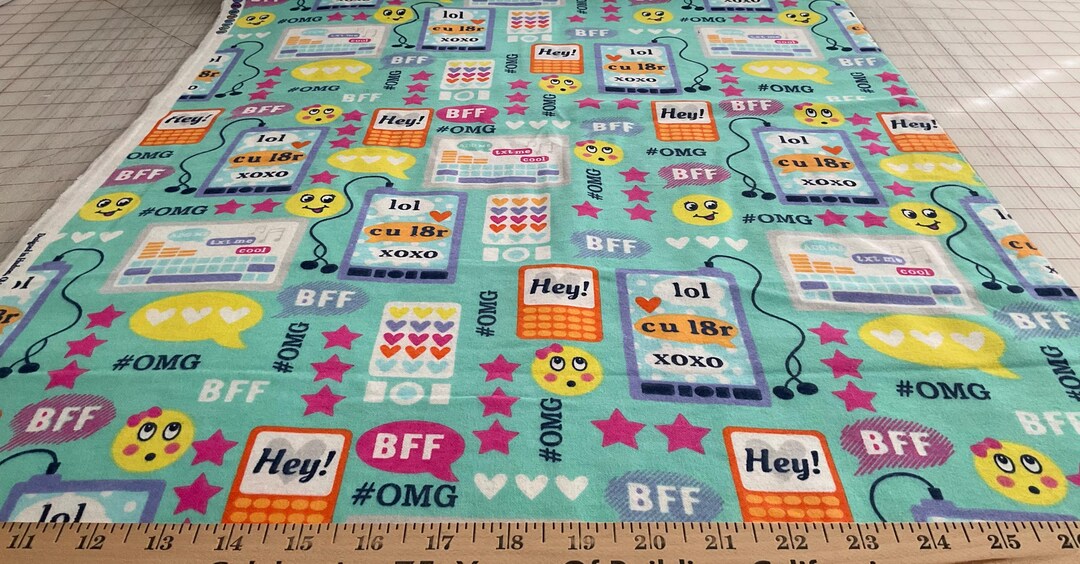 3 Yards/flannel/emoji/texting Theme on Green Background Cotton Fabric ...