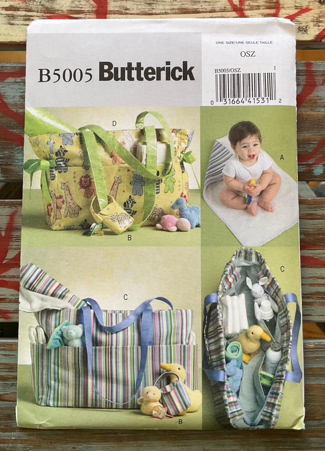Butterick Sewing Pattern B5005/diaper Bag, Changing Pad, Pacifier Case ...