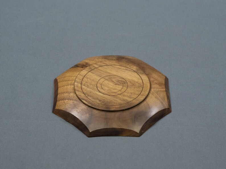 Shallow American Walnut Octagon Bowl-figured+bark Inclusion [aprox 5"x ...