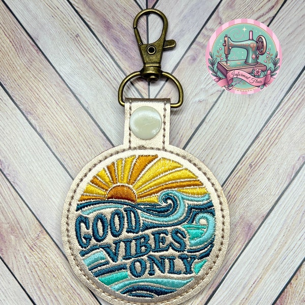 Beach as Scene Keychain - Etsy
