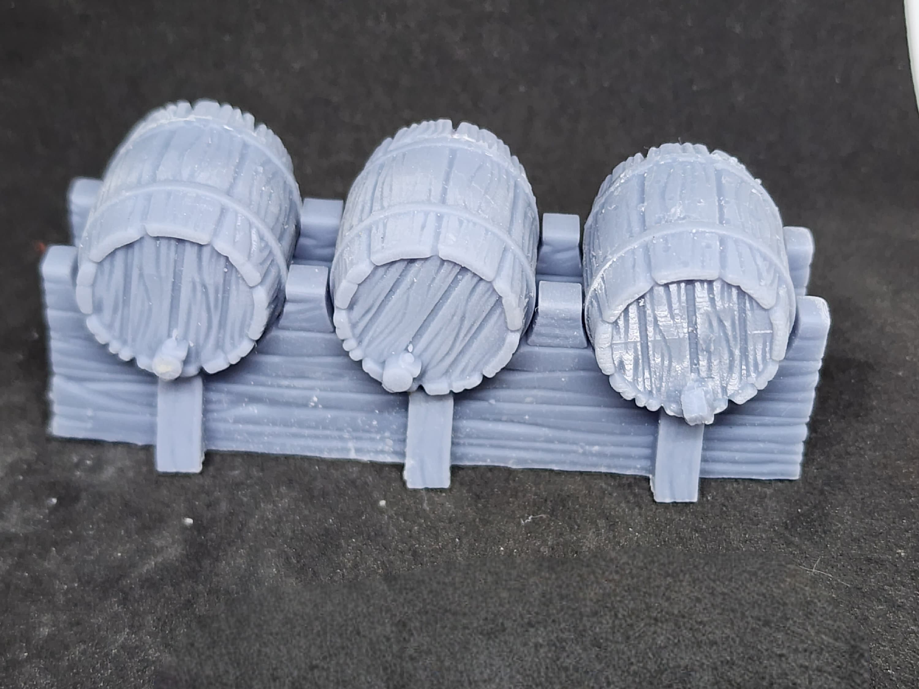 Mini Fig Kegs and Keg Stand - 3D Resin Printed Paintable Miniature DND ...