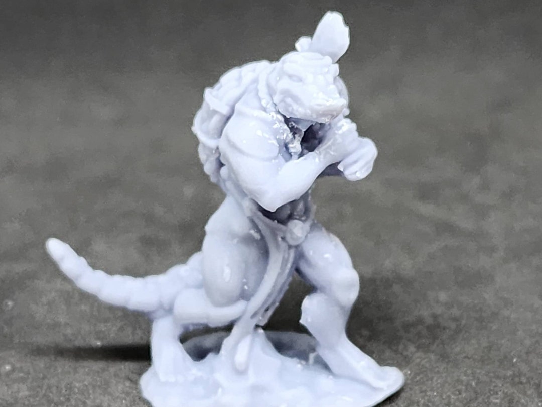 Mini Fig Lizard Soldiers 3D Resin Paintable 2 Piece Figurine Set 28mm ...