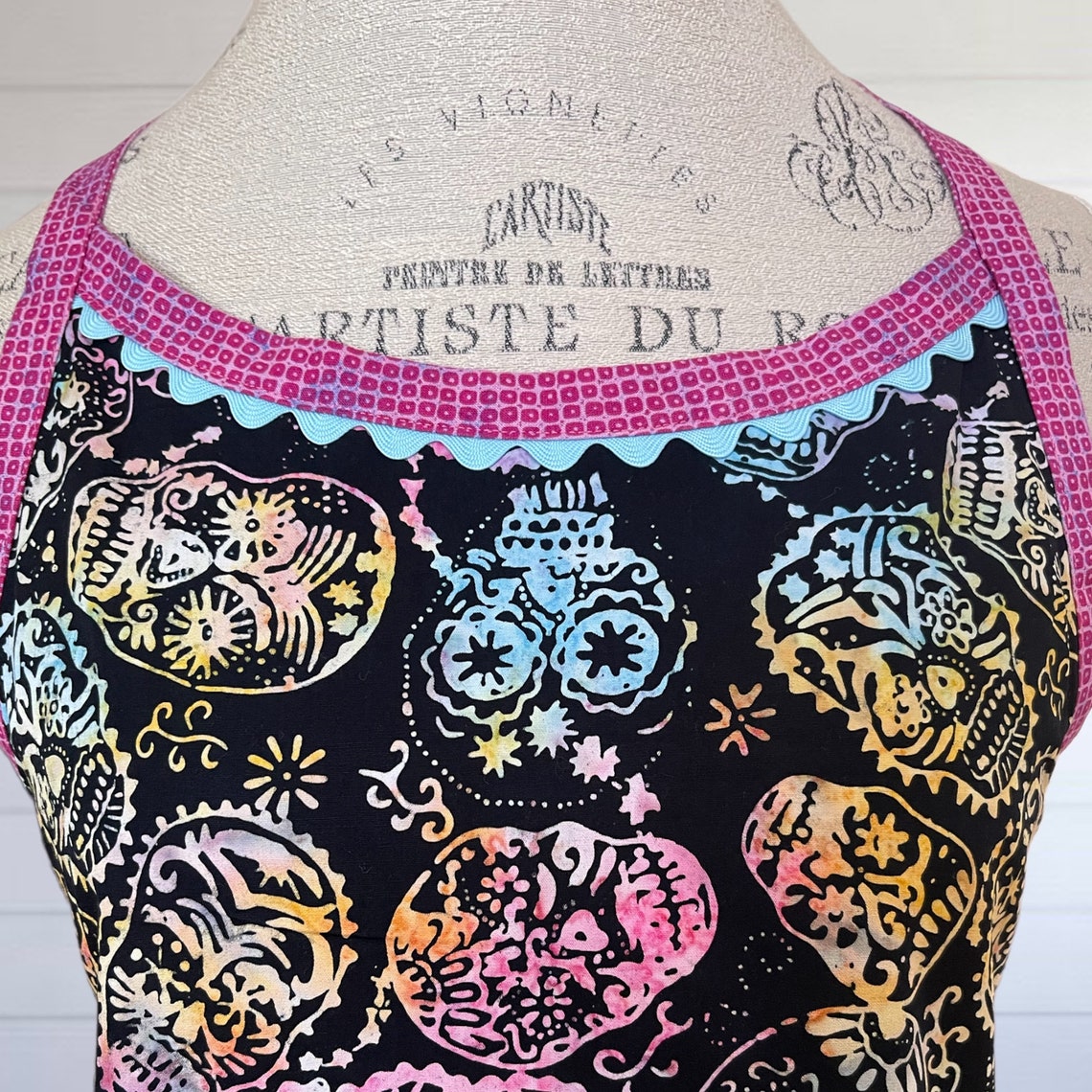 Colorful Sugar Skulls Woman's Chic and Comfortable Ladies Apron ...