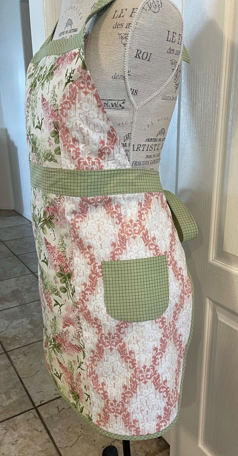 Soft Pink Stock Blossoms and Foliage Brighten Chic Retro | Etsy