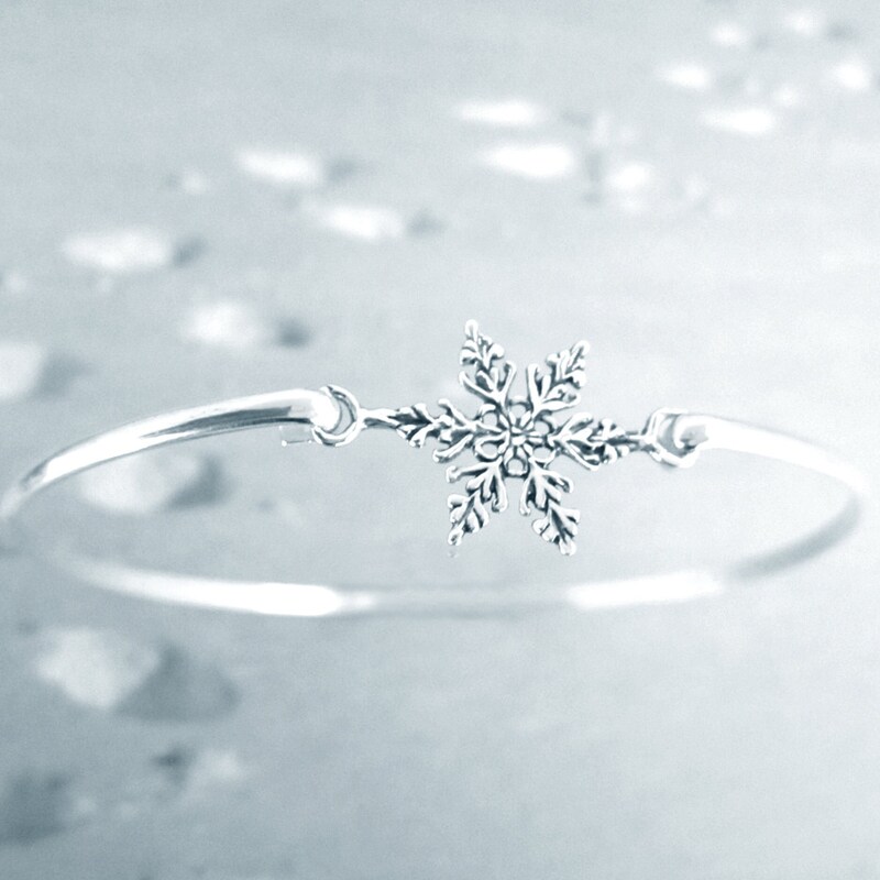 Snowflake Bracelet - Etsy