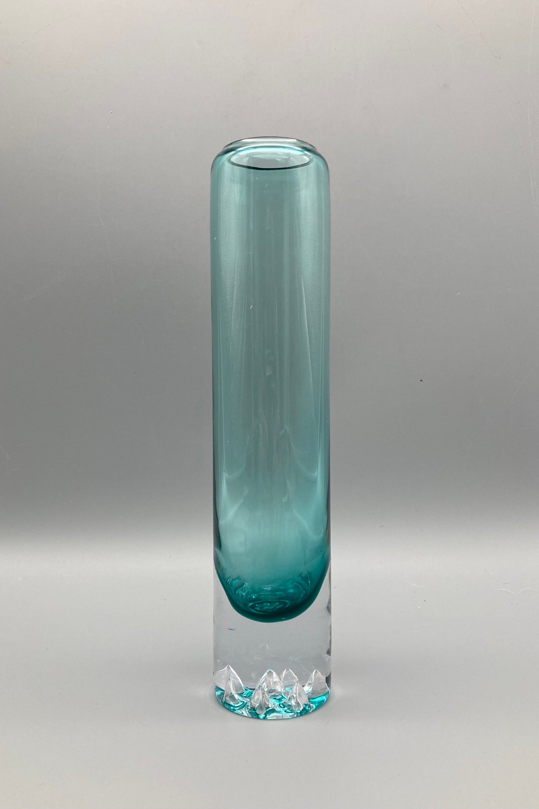 Vintage Glass Vase Teal/blue Tall Glass Vase With Heavy Base 9.5 - Etsy
