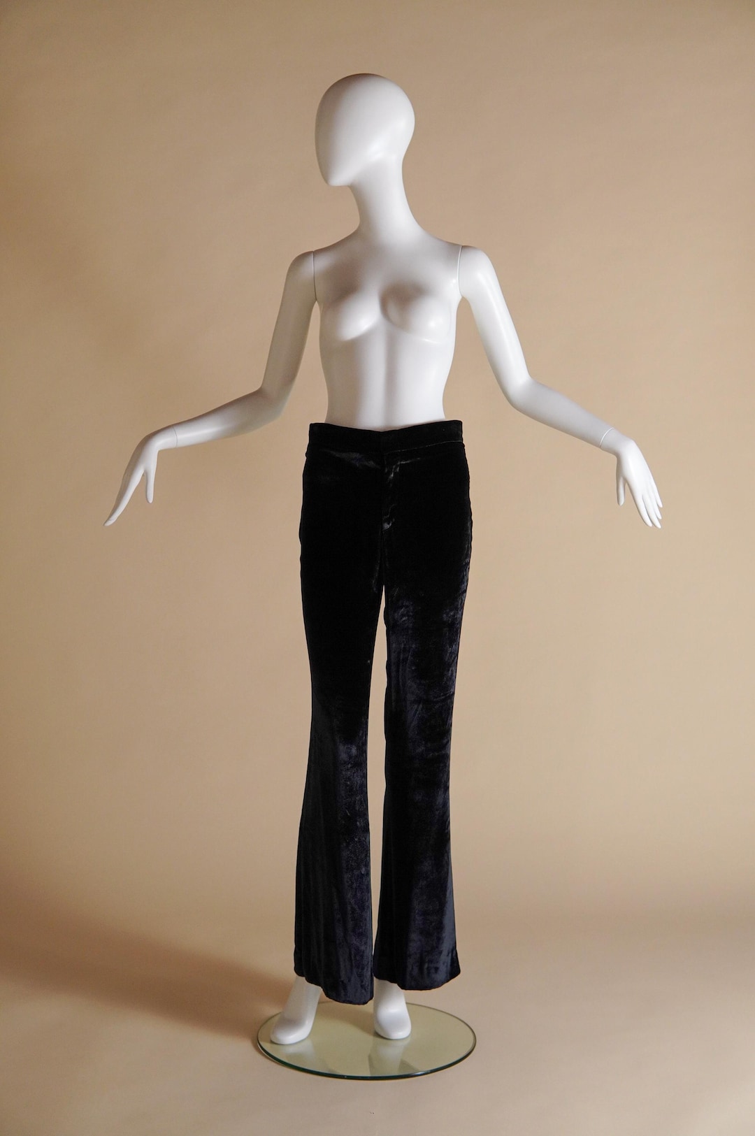 F/W 1999 Gucci by Tom Ford Runway and Ad Campaign Black Velvet Trousers ...