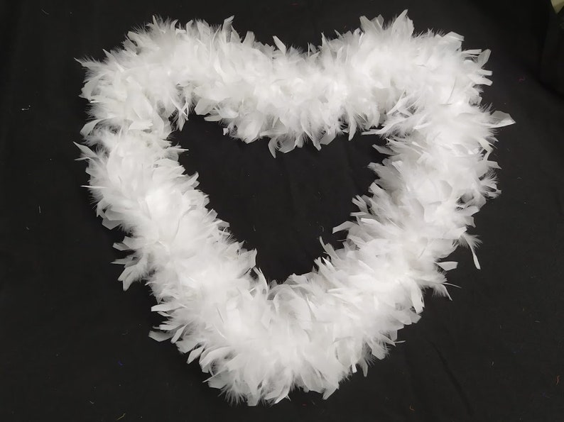 White Feather Boa 2 Yard 115 Gram Professional Quality Fashion Feather ...